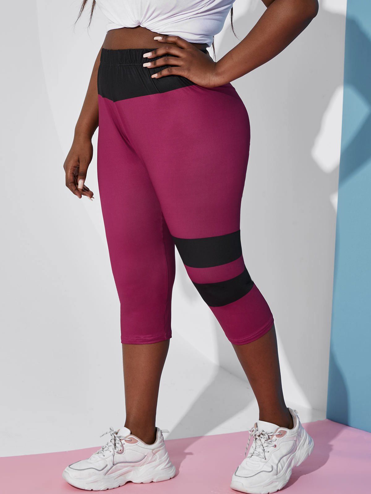 Plus Size Striped Colorblock Capri Leggings 30 Off Rosegal